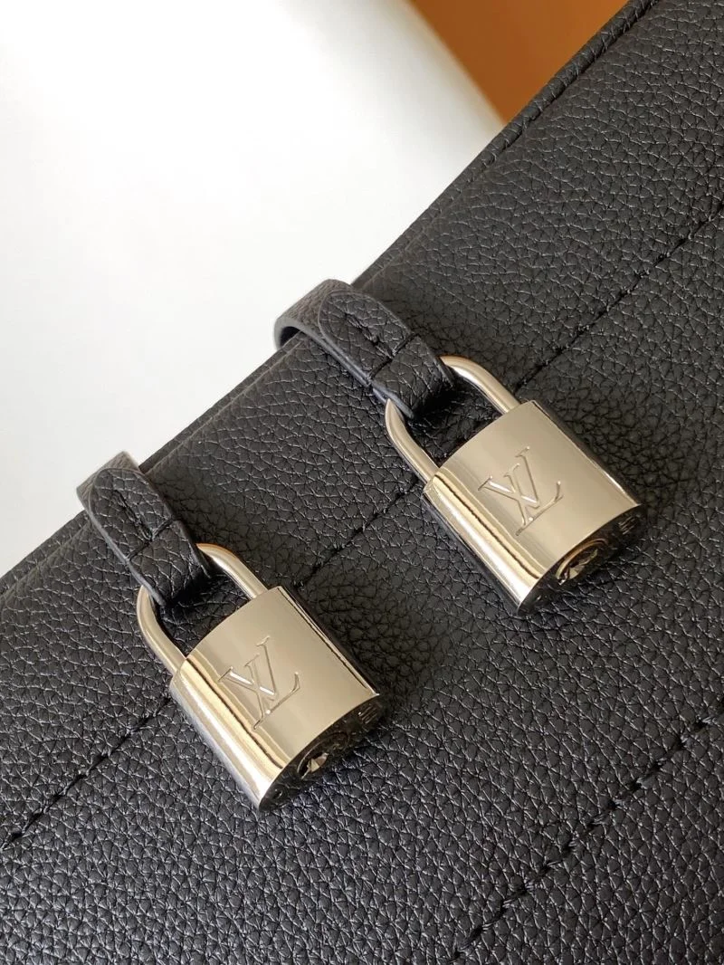 Accurate model Louis Vuitton Bucket Bags