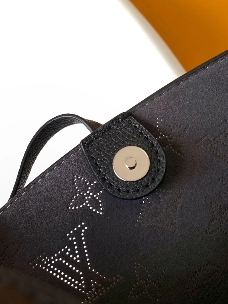 Accurate model Louis Vuitton Bucket Bags