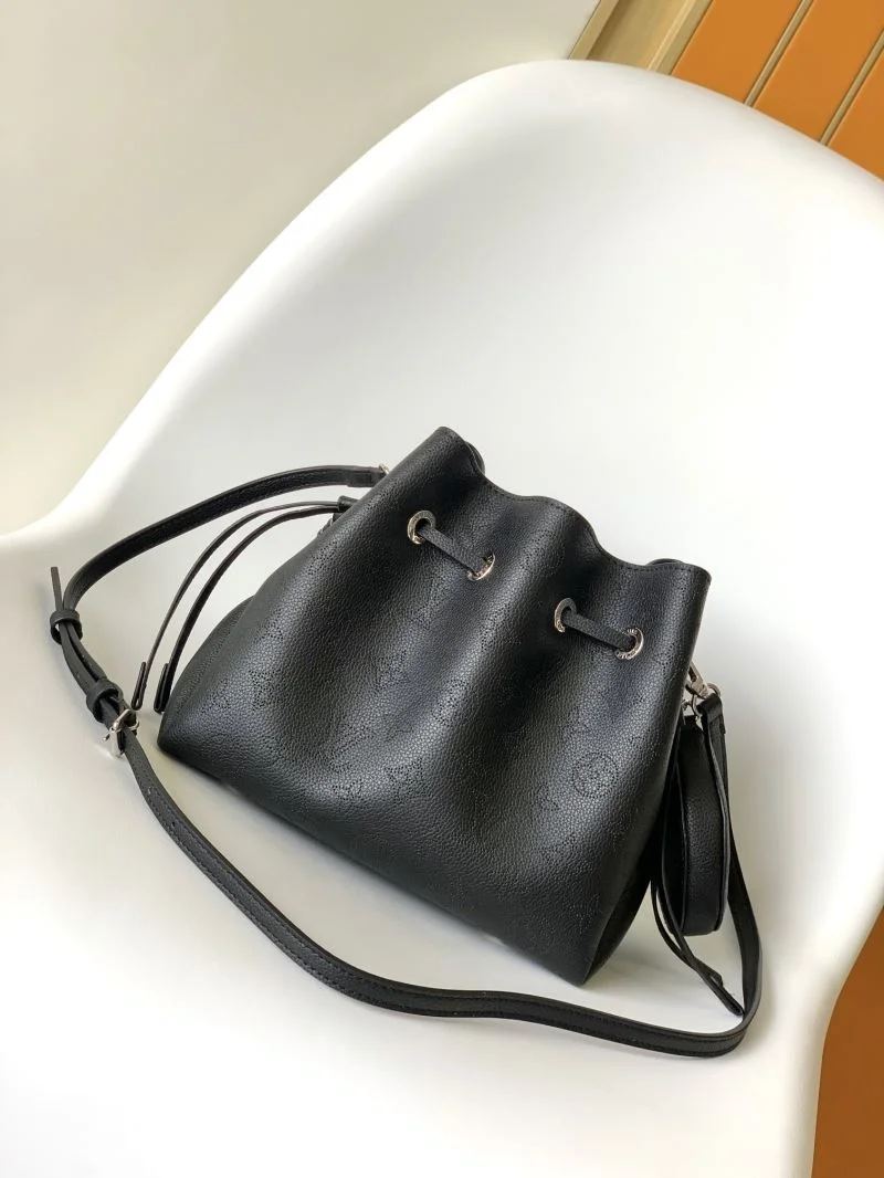 Inexpensive Louis Vuitton Bucket Bags