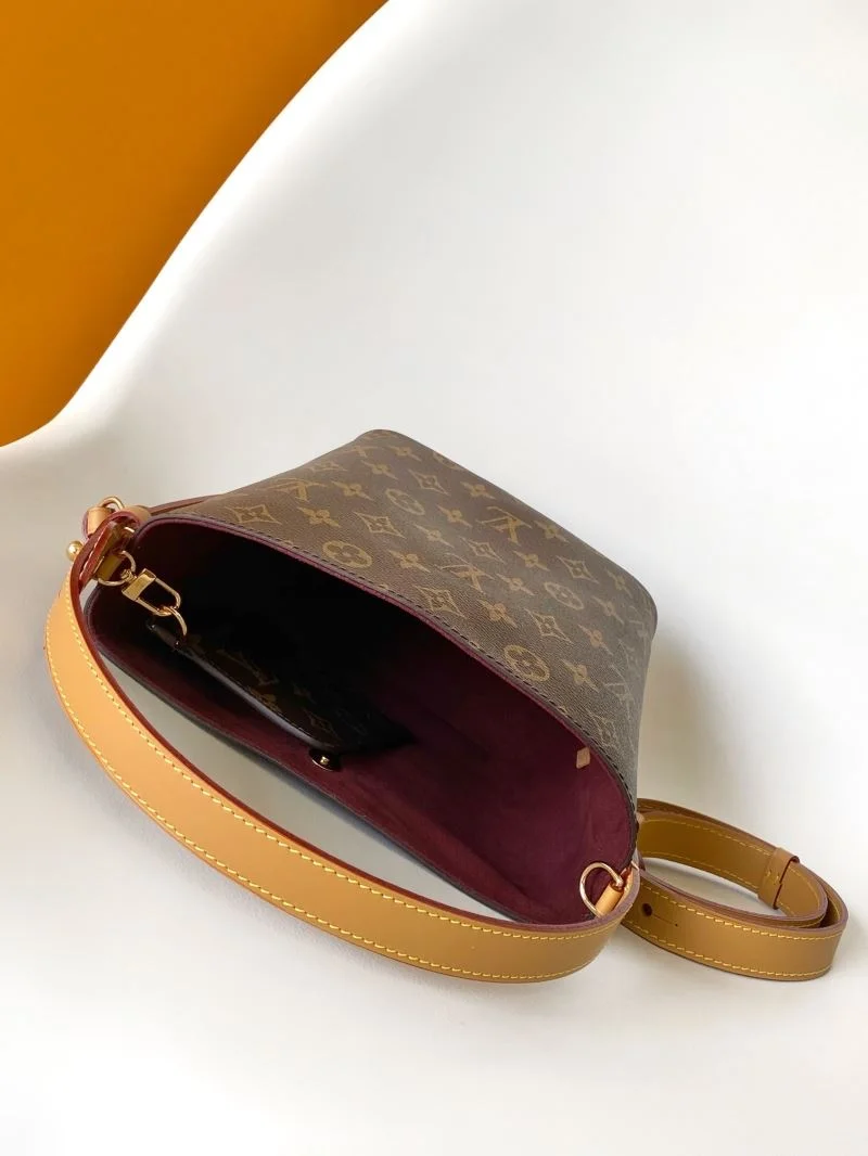 Low-cost Louis Vuitton Bucket Bags