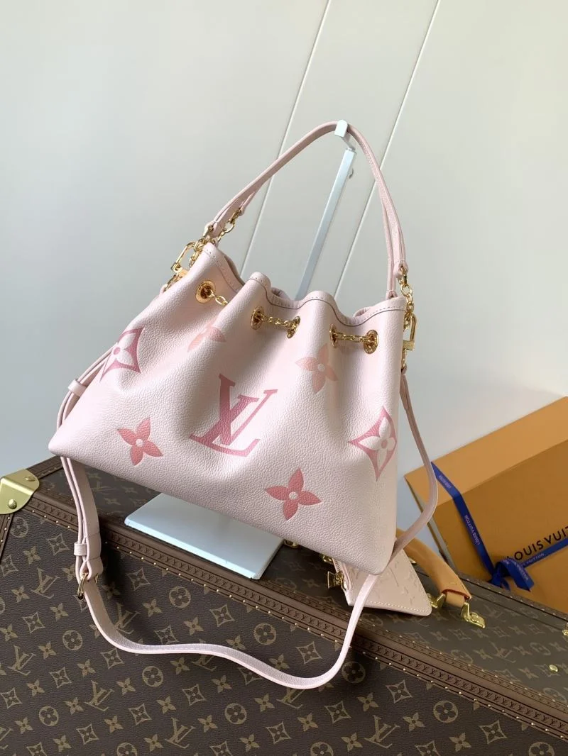 Top mirror Louis Vuitton Bucket Bags