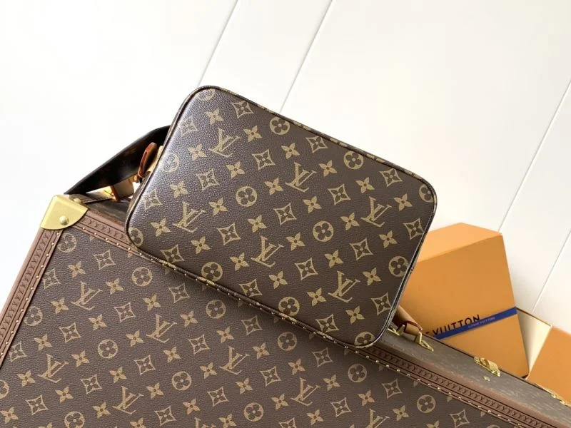 Low-cost Louis Vuitton Bucket Bags
