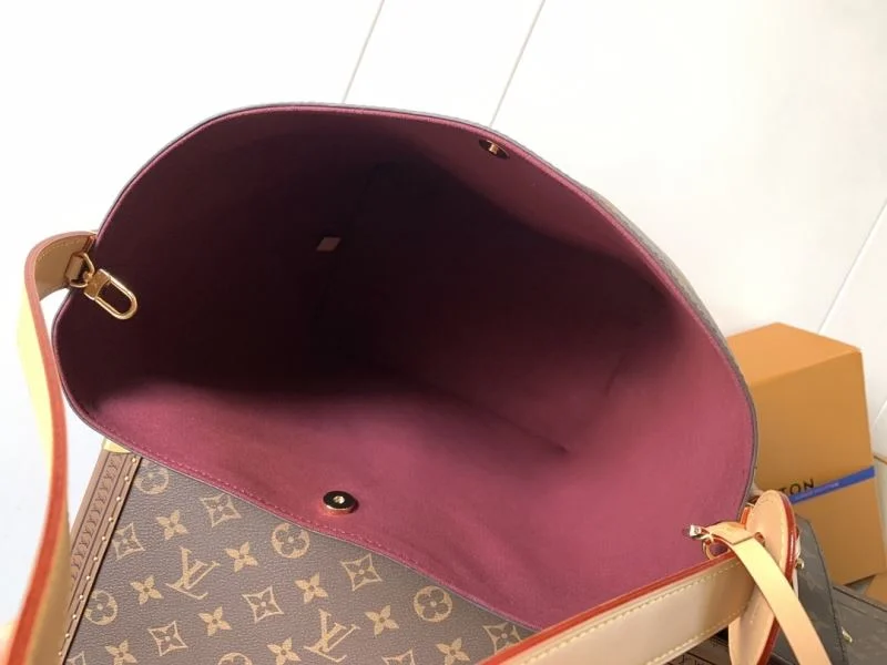 Low-cost Louis Vuitton Bucket Bags