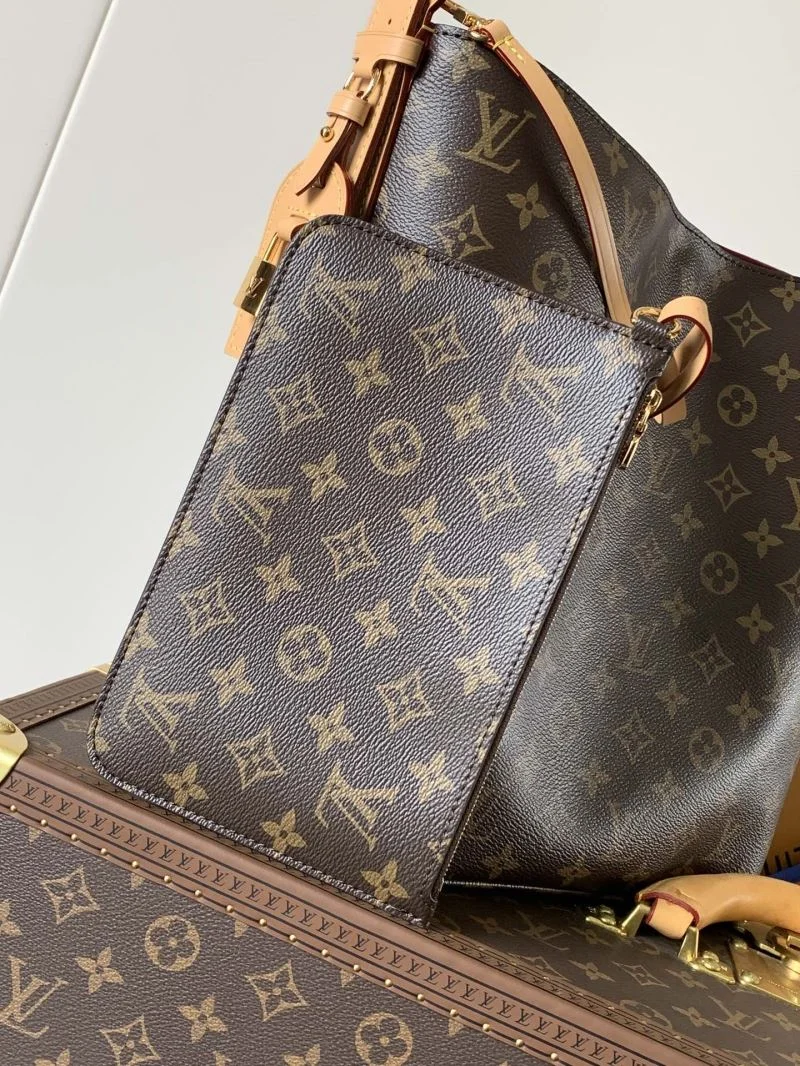 Low-cost Louis Vuitton Bucket Bags