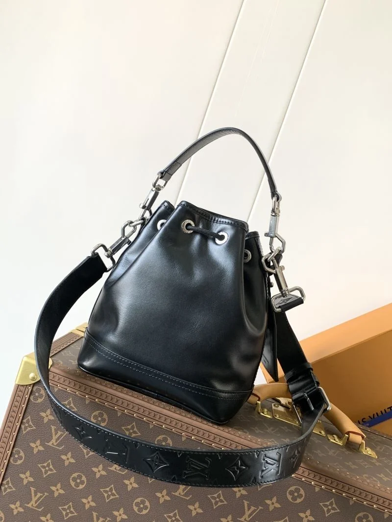 Low-cost Louis Vuitton Bucket Bags