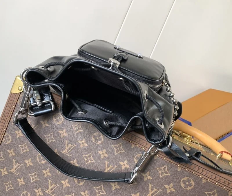 Low-cost Louis Vuitton Bucket Bags
