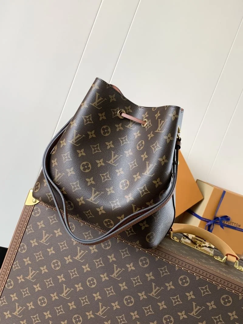 High fidelity Louis Vuitton Bucket Bags
