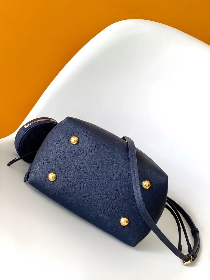 Top match Louis Vuitton Bucket Bags