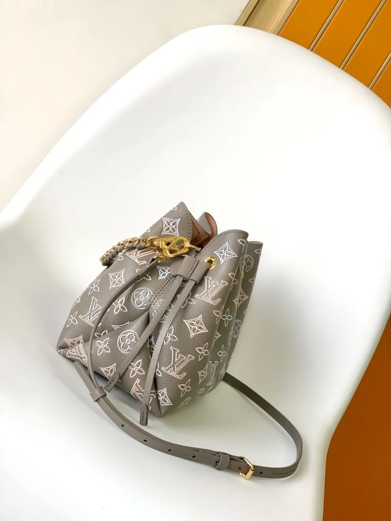 Reasonably priced Louis Vuitton Bucket Bags