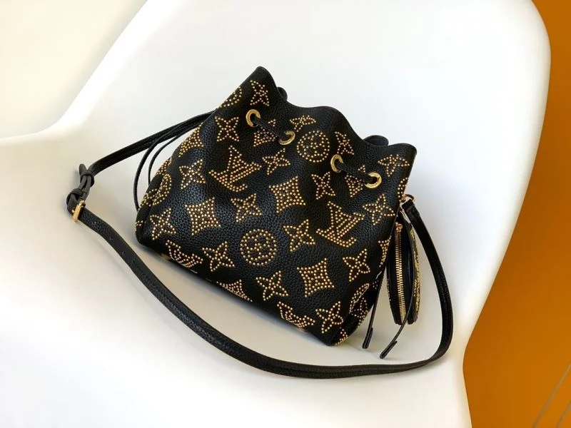 Bargain Louis Vuitton Bucket Bags