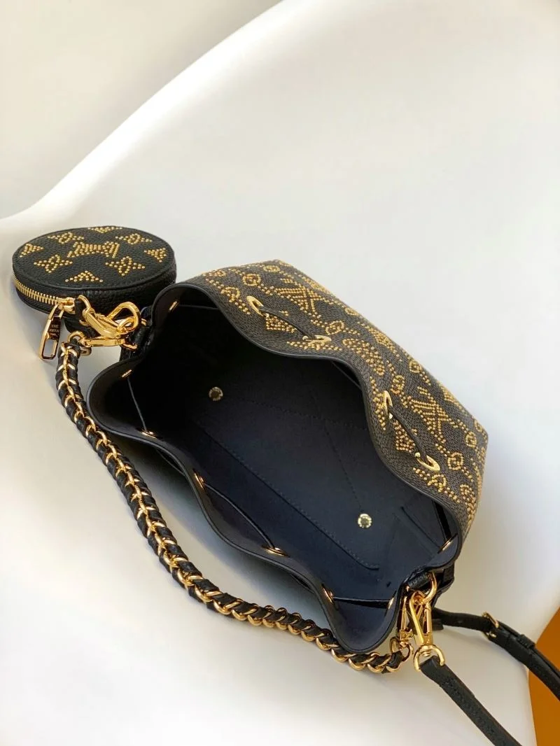 Bargain Louis Vuitton Bucket Bags