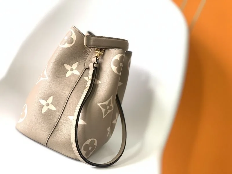 Discounted Louis Vuitton Bucket Bags