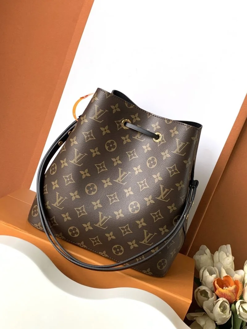 Bargain Louis Vuitton Bucket Bags