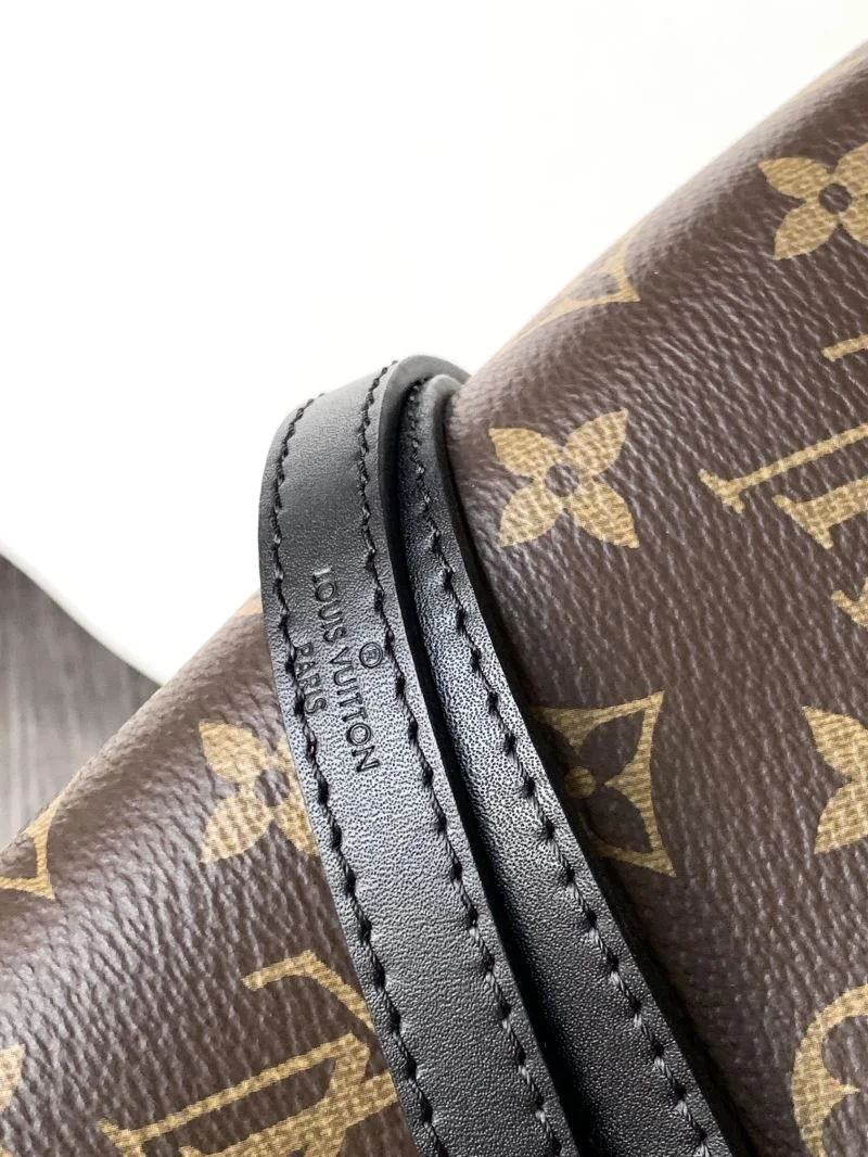 Bargain Louis Vuitton Bucket Bags