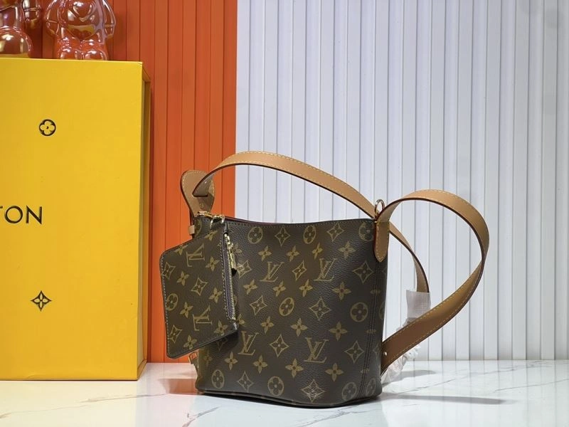 Bargain Louis Vuitton Bucket Bags