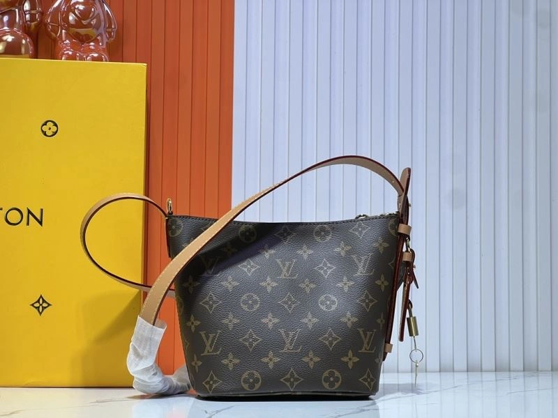 Bargain Louis Vuitton Bucket Bags