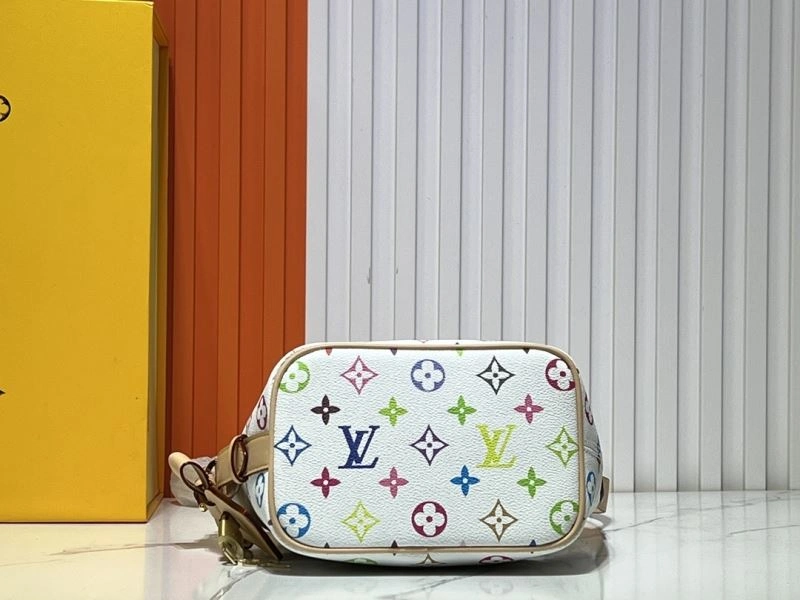Top match Louis Vuitton Bucket Bags