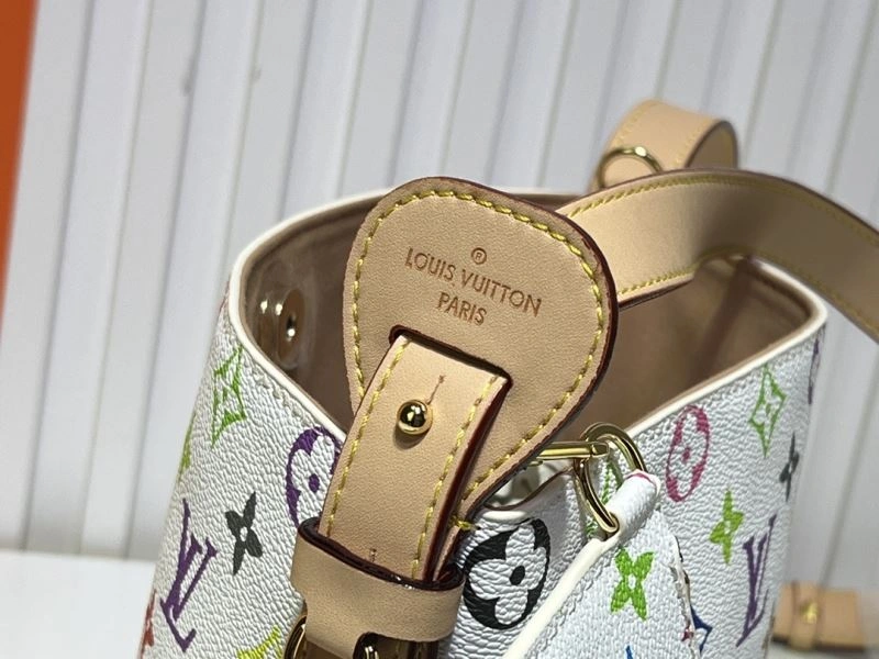 Top match Louis Vuitton Bucket Bags