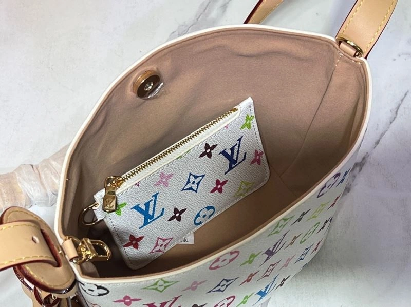 Top match Louis Vuitton Bucket Bags