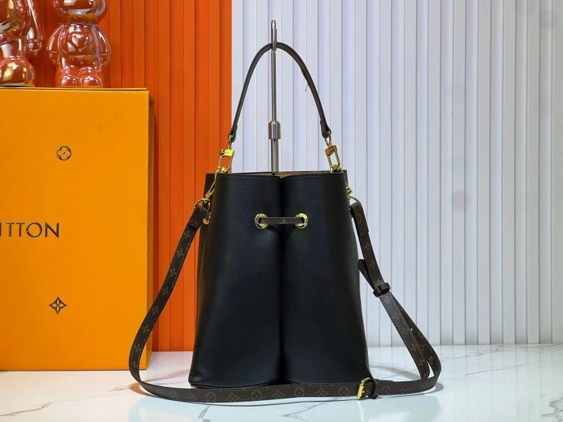 Low-cost Louis Vuitton Bucket Bags