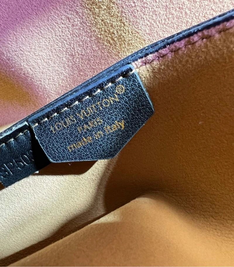 Low-cost Louis Vuitton Bucket Bags
