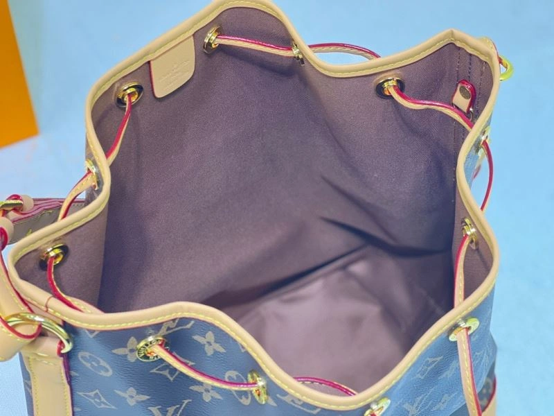 Low-cost Louis Vuitton Bucket Bags