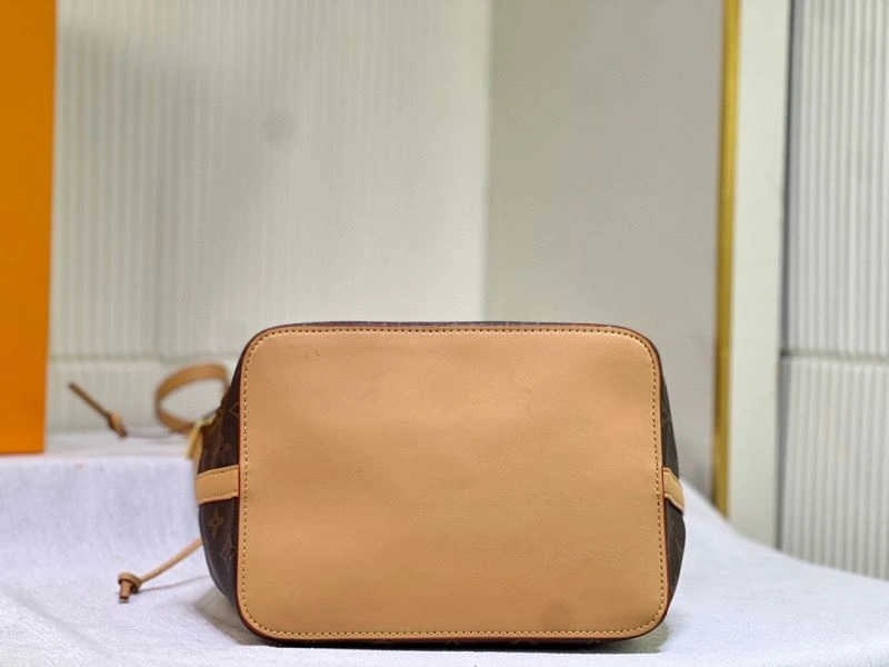 Discounted Louis Vuitton Bucket Bags