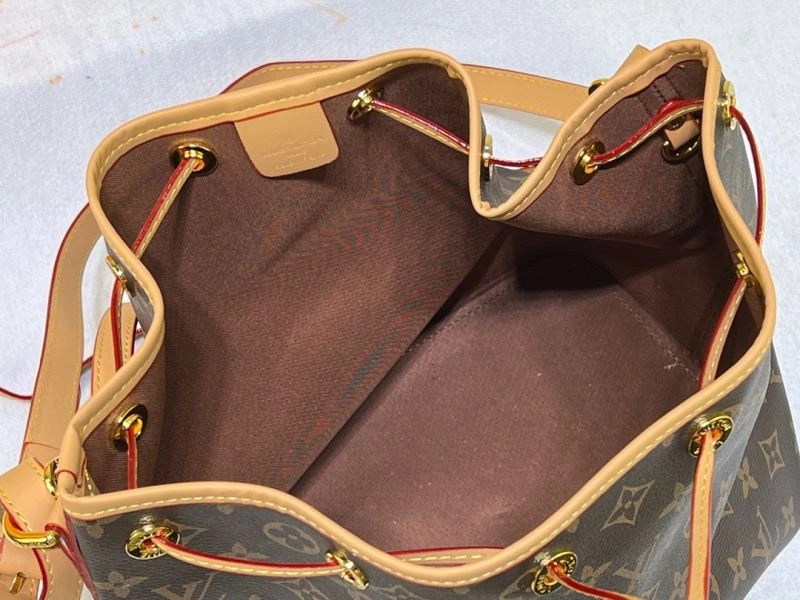 Discounted Louis Vuitton Bucket Bags