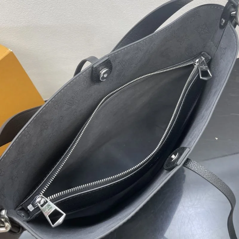 Brand-authenticated Louis Vuitton Bucket Bags