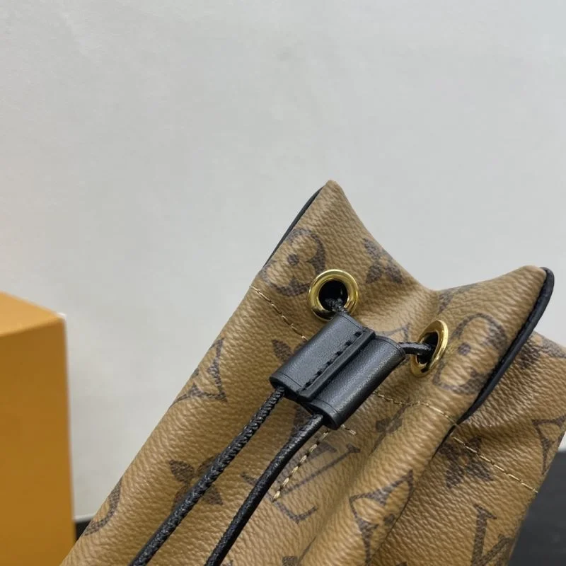 Brand-authenticated Louis Vuitton Bucket Bags