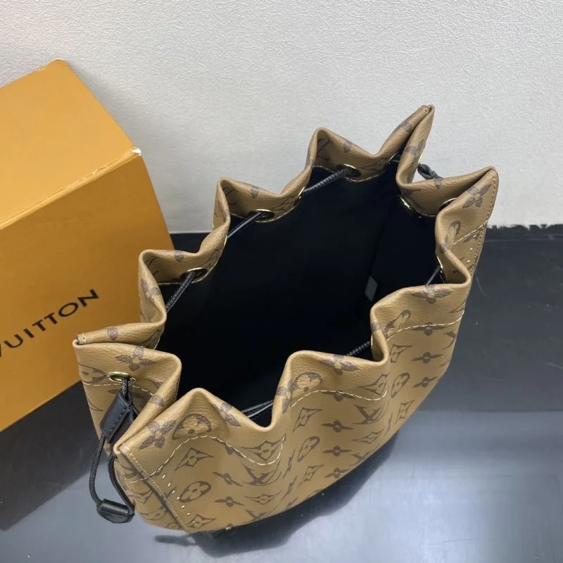 Brand-authenticated Louis Vuitton Bucket Bags