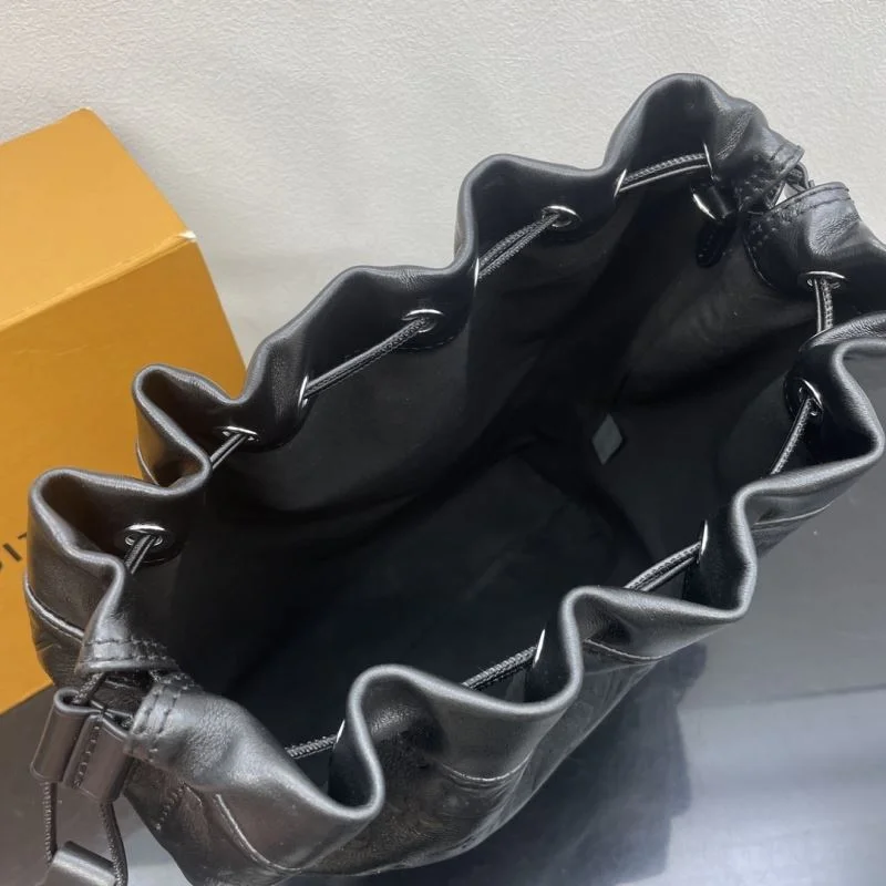 Official Louis Vuitton Bucket Bags