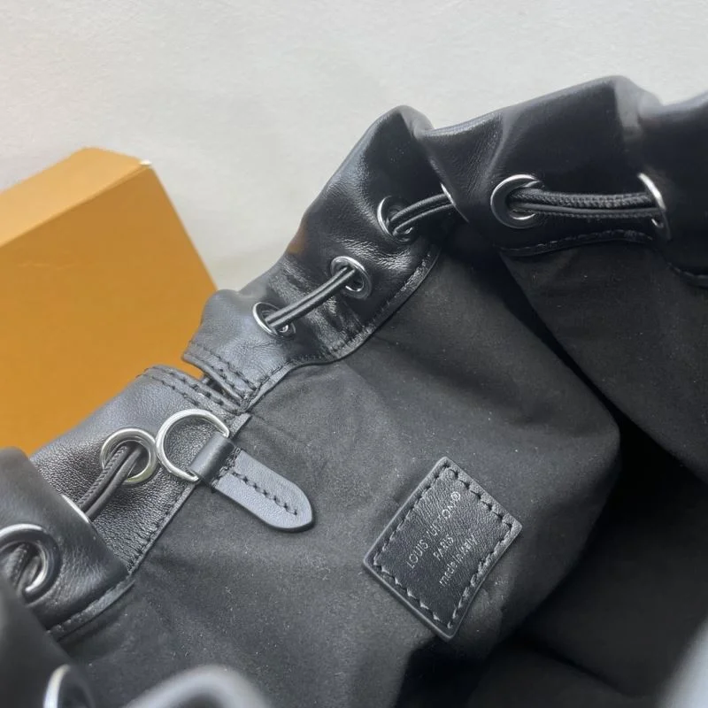 Official Louis Vuitton Bucket Bags