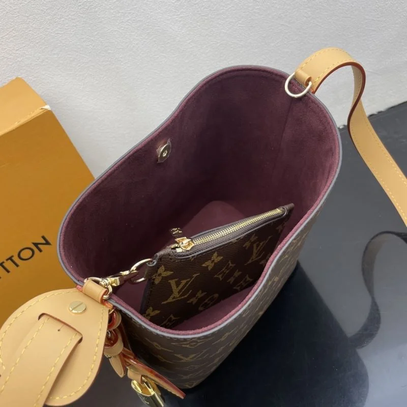 Bargain Louis Vuitton Bucket Bags