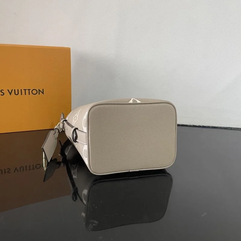 Cut-rate Louis Vuitton Bucket Bags