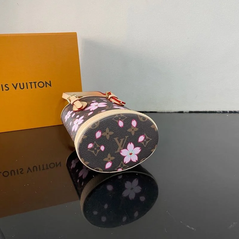 Low-cost Louis Vuitton Bucket Bags