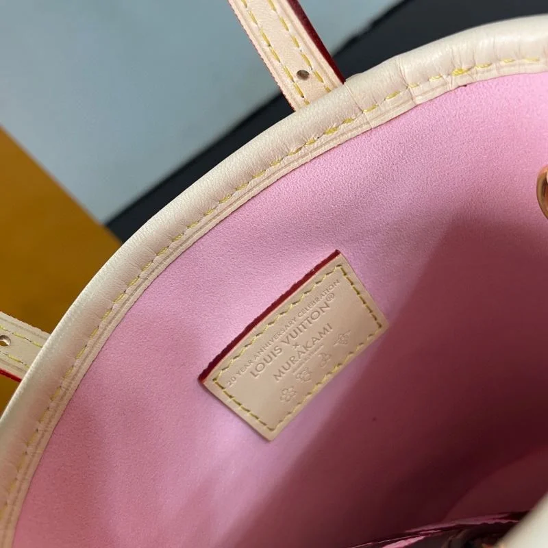 Low-cost Louis Vuitton Bucket Bags