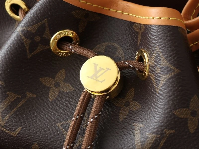 High fidelity Louis Vuitton Bucket Bags