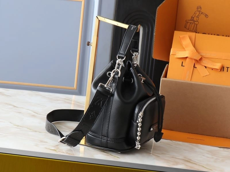 Official Louis Vuitton Bucket Bags