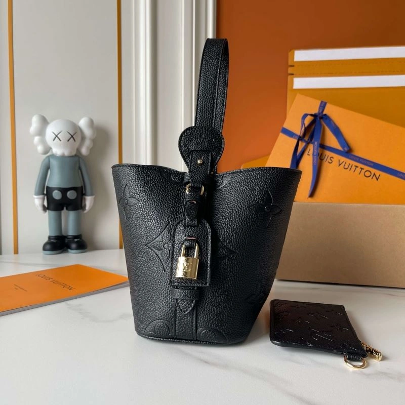 Top match Louis Vuitton Bucket Bags