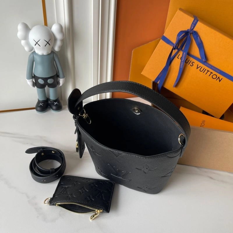 Top match Louis Vuitton Bucket Bags