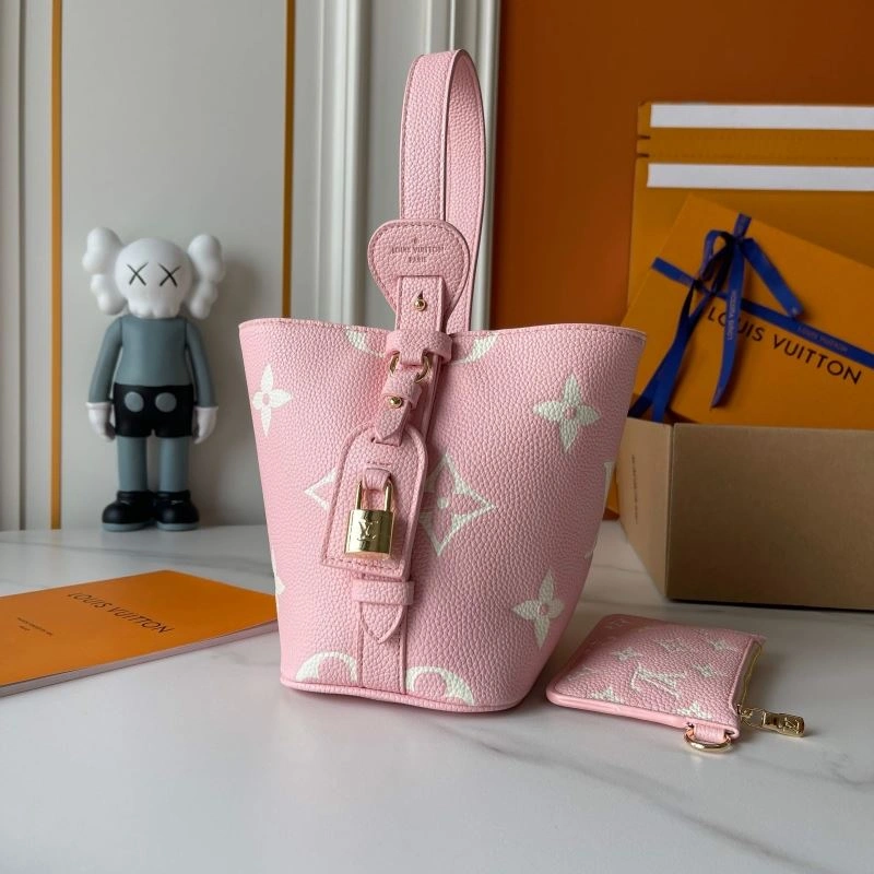 High fidelity Louis Vuitton Bucket Bags