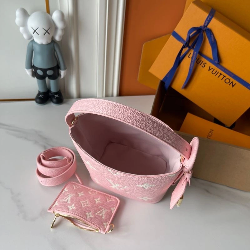High fidelity Louis Vuitton Bucket Bags
