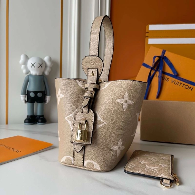 Brand-authenticated Louis Vuitton Bucket Bags