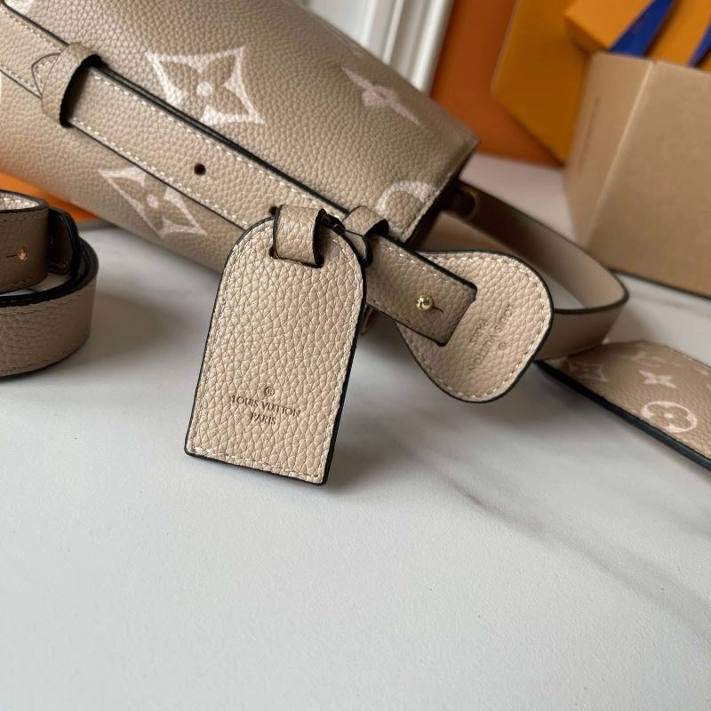Brand-authenticated Louis Vuitton Bucket Bags