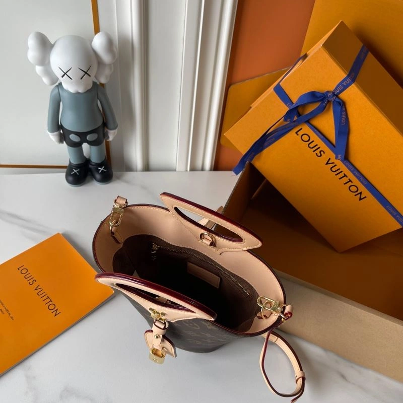 Reasonably priced Louis Vuitton Bucket Bags