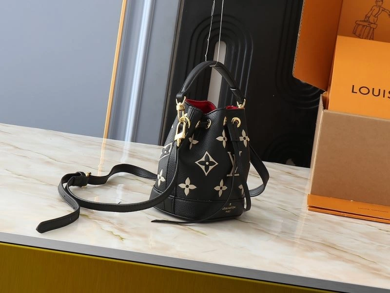 Discounted Louis Vuitton Bucket Bags
