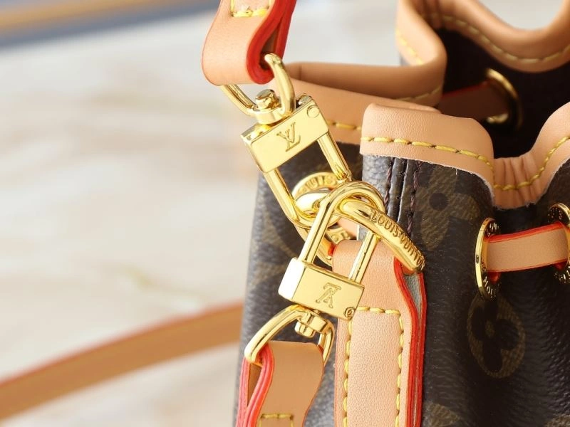 Reasonably priced Louis Vuitton Bucket Bags