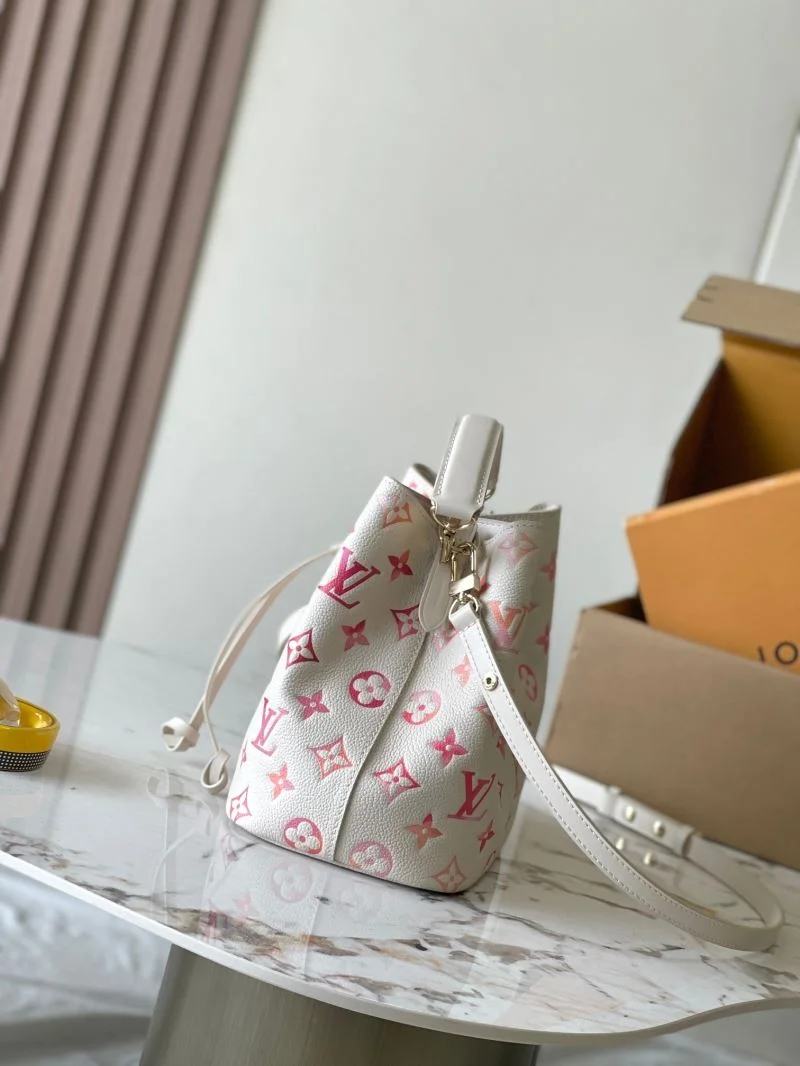 Discounted Louis Vuitton Bucket Bags