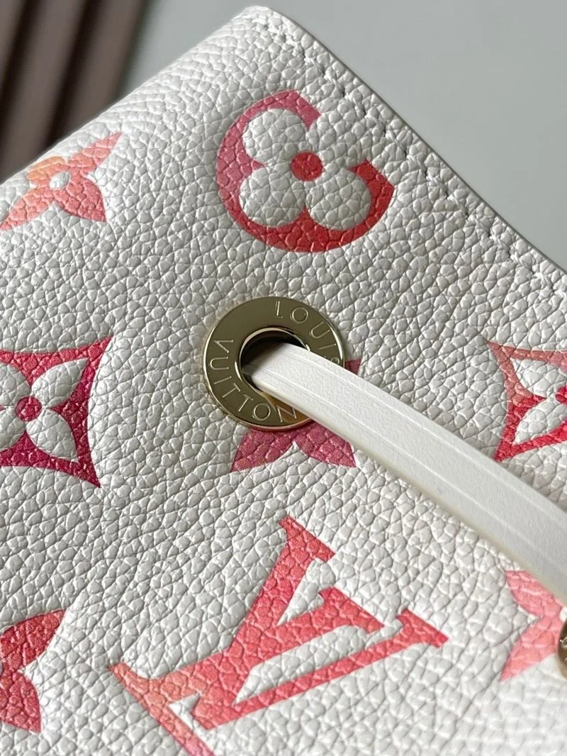 Discounted Louis Vuitton Bucket Bags